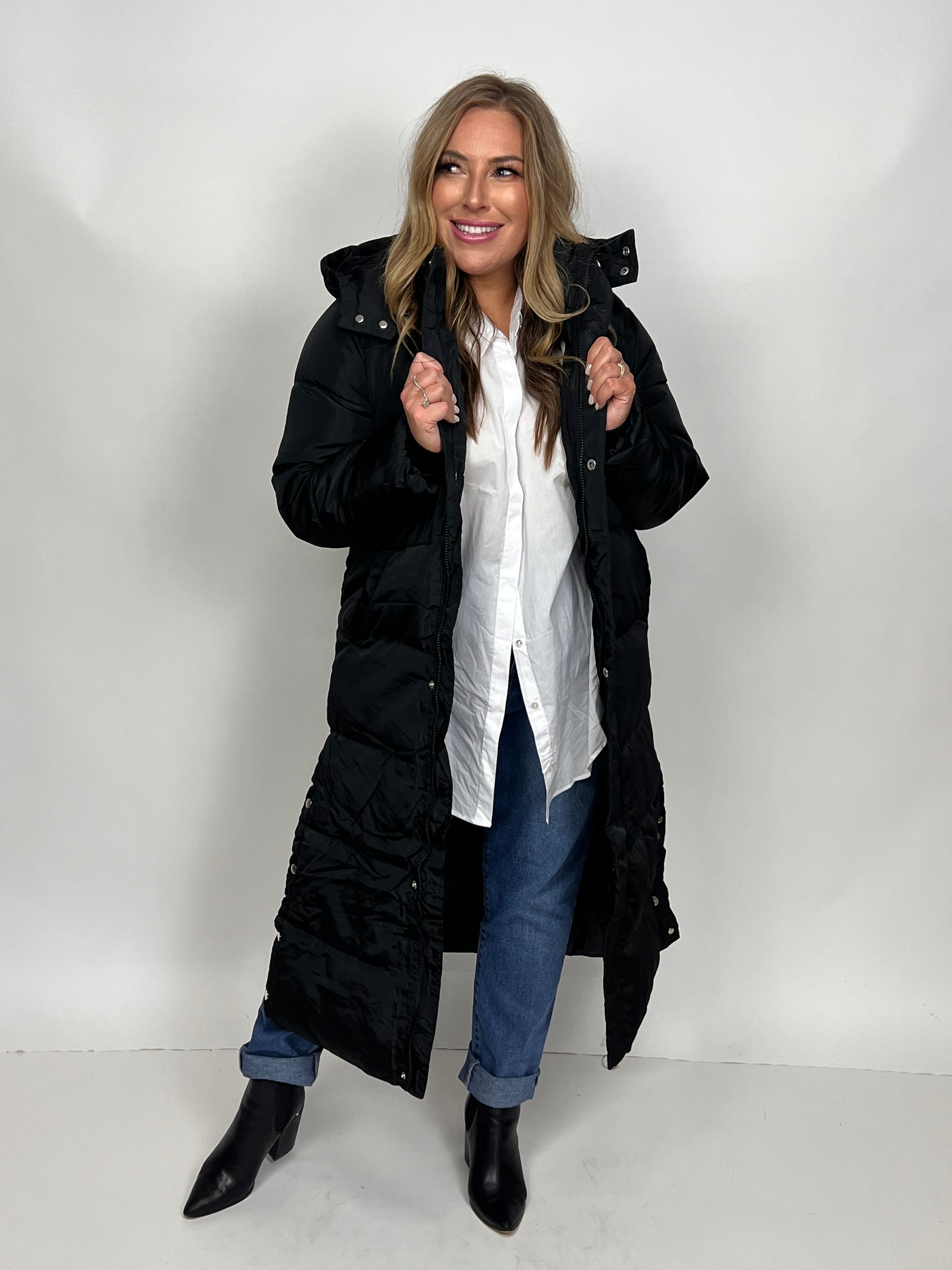 NIKKI MAX PUFFA COAT – Venom Emilio